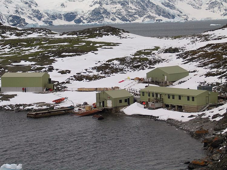 Antarctic Stations - Scientific Research Bases and Facilities Antarctic Stations - Scientific Research Bases and Facilities